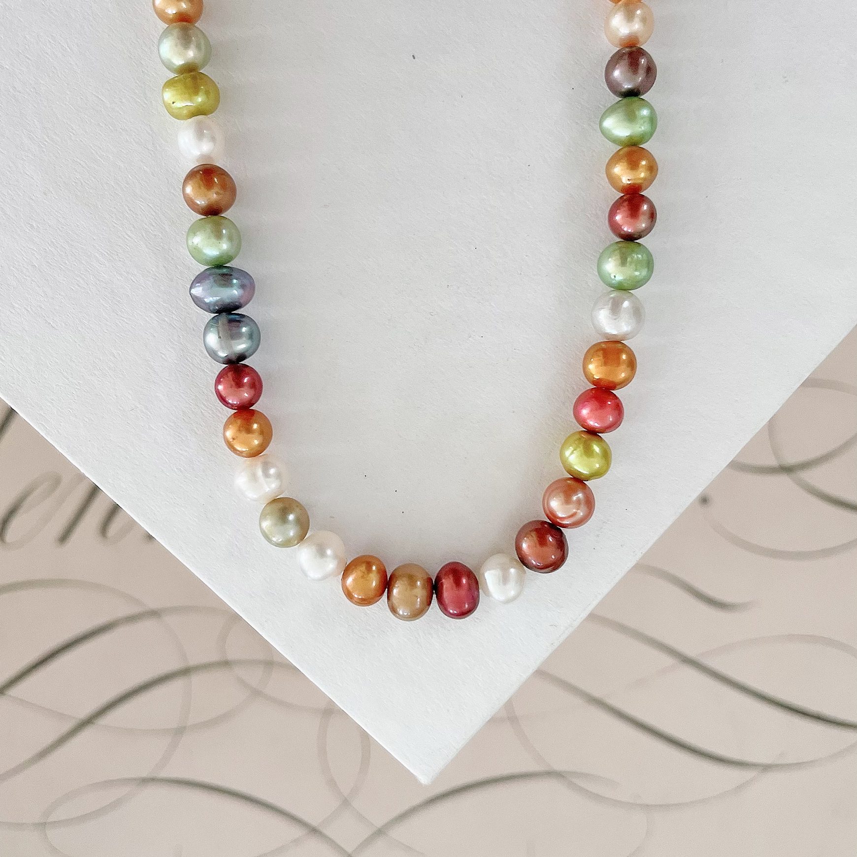 Arabella Multicolor Pearl Beaded Necklace – WinterLemon